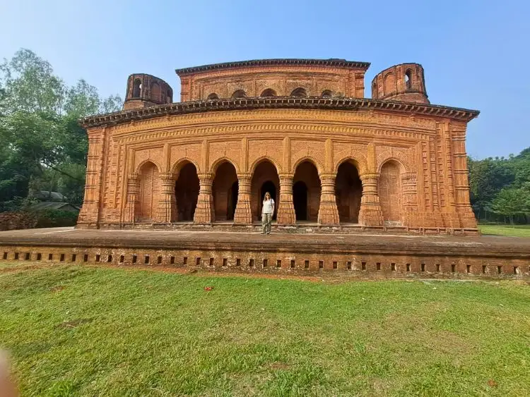 Famous Tours: Nava Ratna Temple, Sirajganj | Book Tickets & Tours | 2026